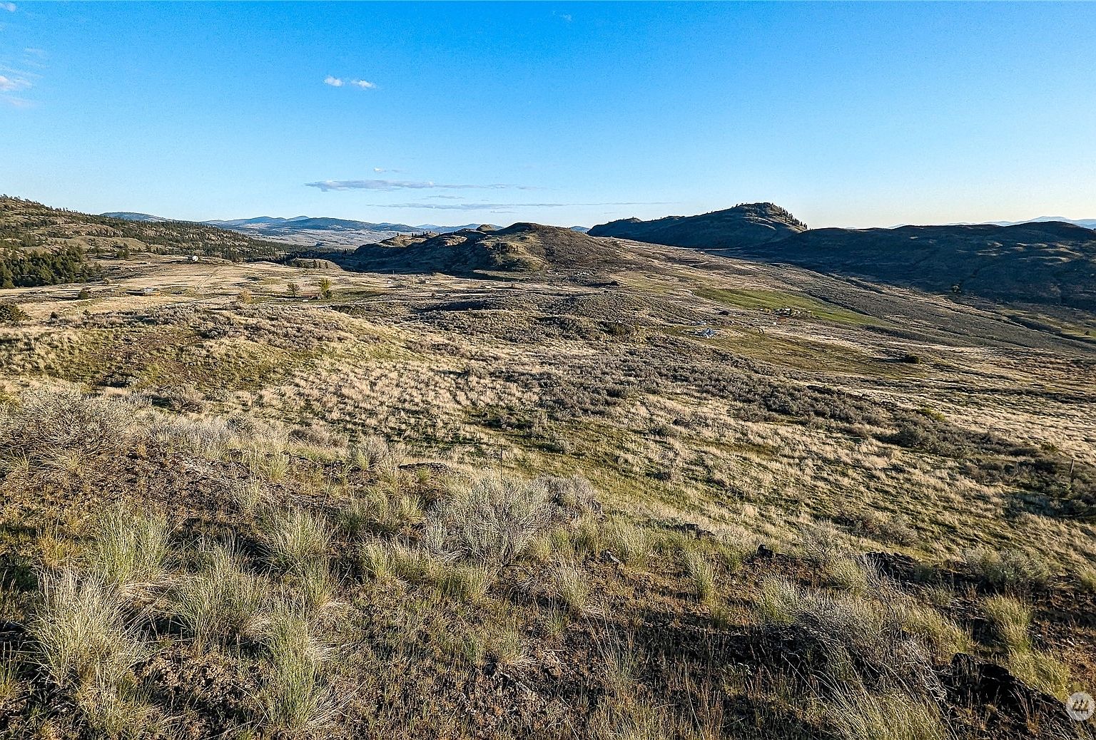 174 Round Up Road, Oroville, WA 98844 | MLS #2164292 | Zillow