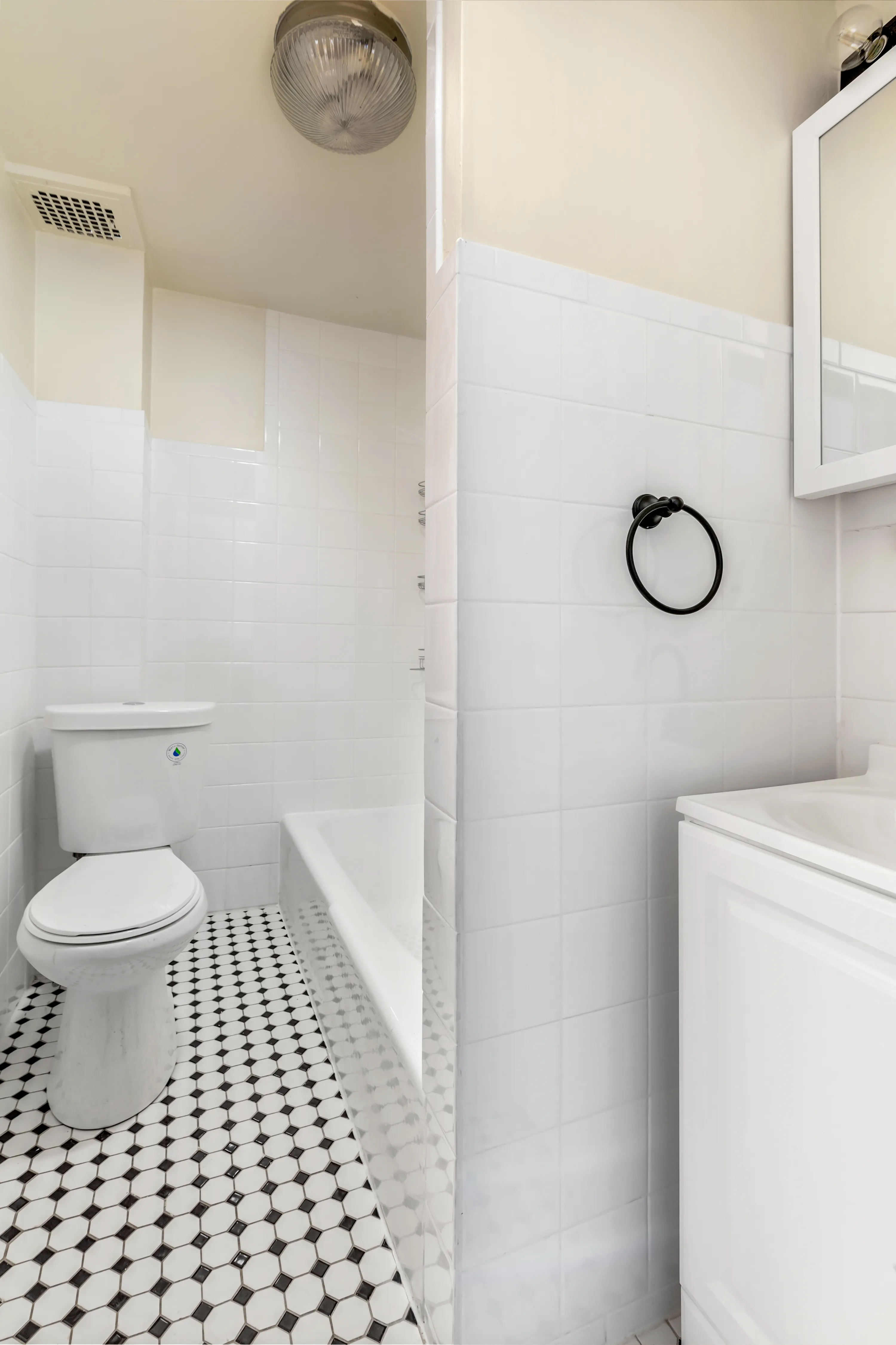243 Saint James' Place #4 in Clinton Hill, Brooklyn | StreetEasy