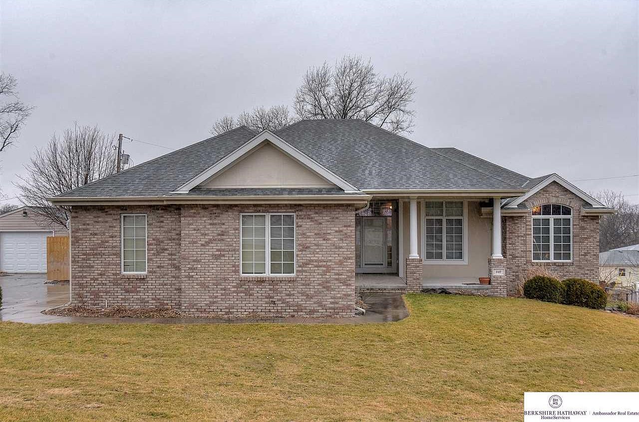 440 N 2nd St, Springfield, NE 68059 | Zillow