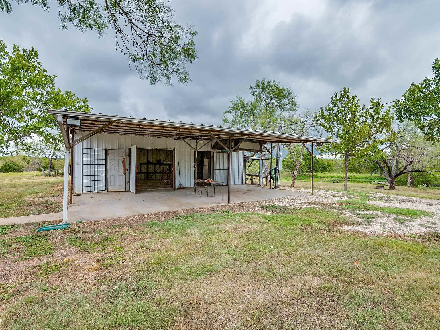 10502 County Road 4055, Kemp, TX 75143 | MLS #24012946 | Zillow