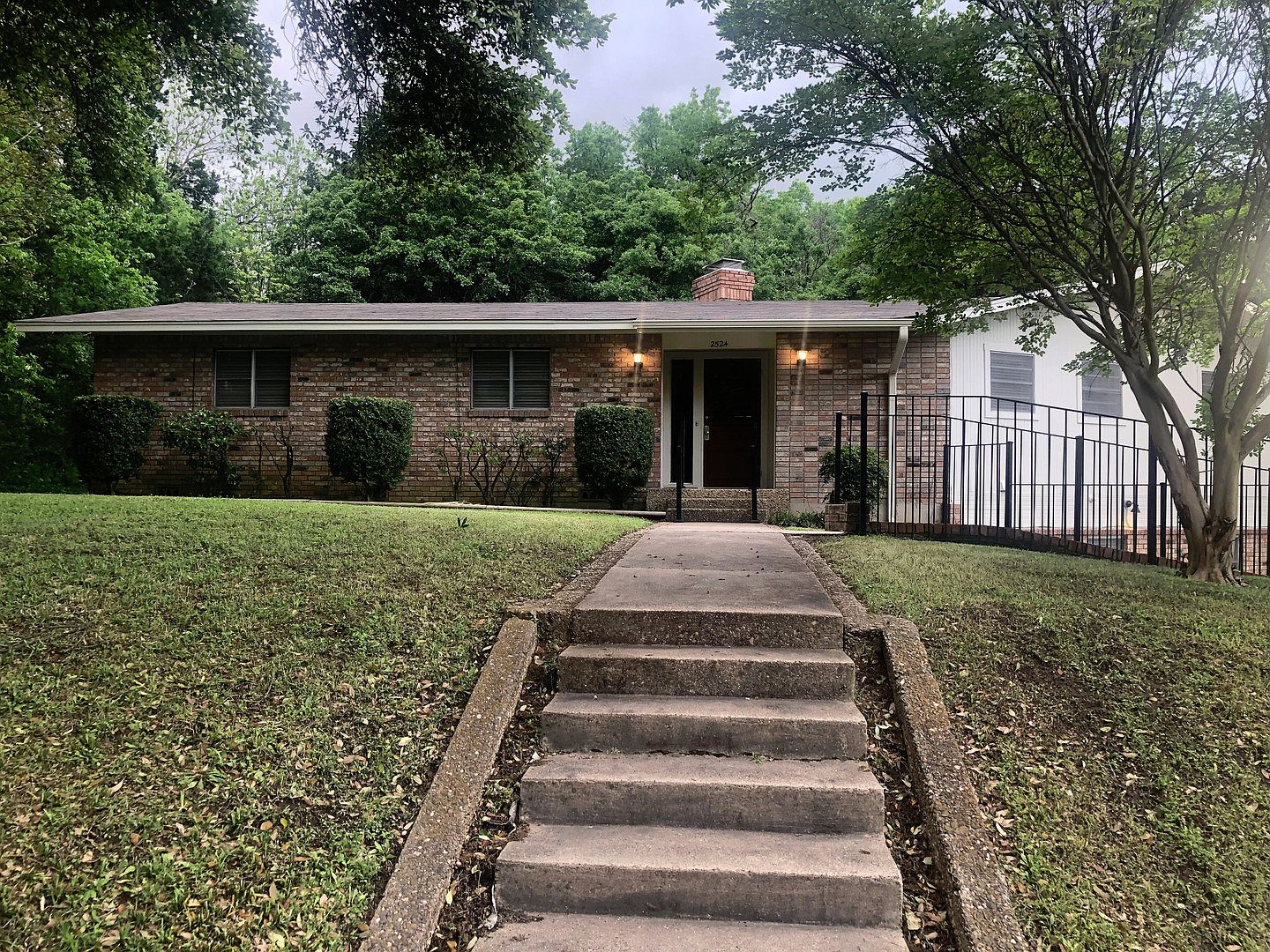 2524 Wooded Acres Dr, Waco, TX 76710 | Zillow