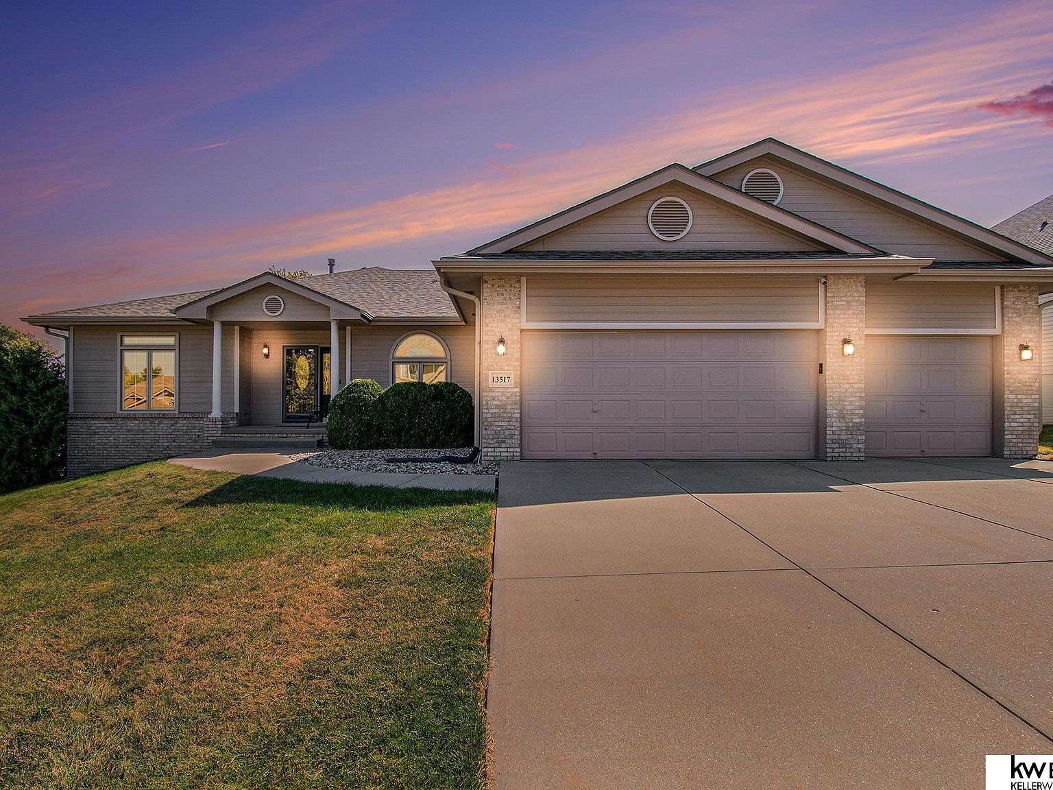 13517 Tregaron Dr, Bellevue, NE 68123 | MLS #22403839 | Zillow
