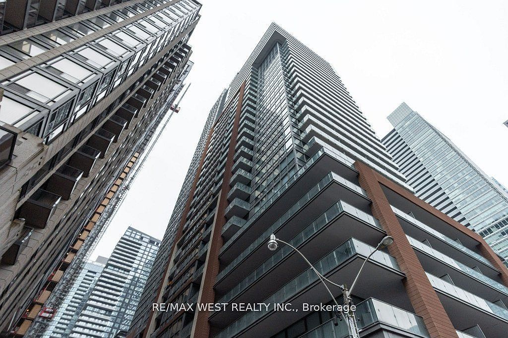 8 Mercer St #C01, Toronto, ON M5V 0C4 | MLS #C12128715 | Zillow