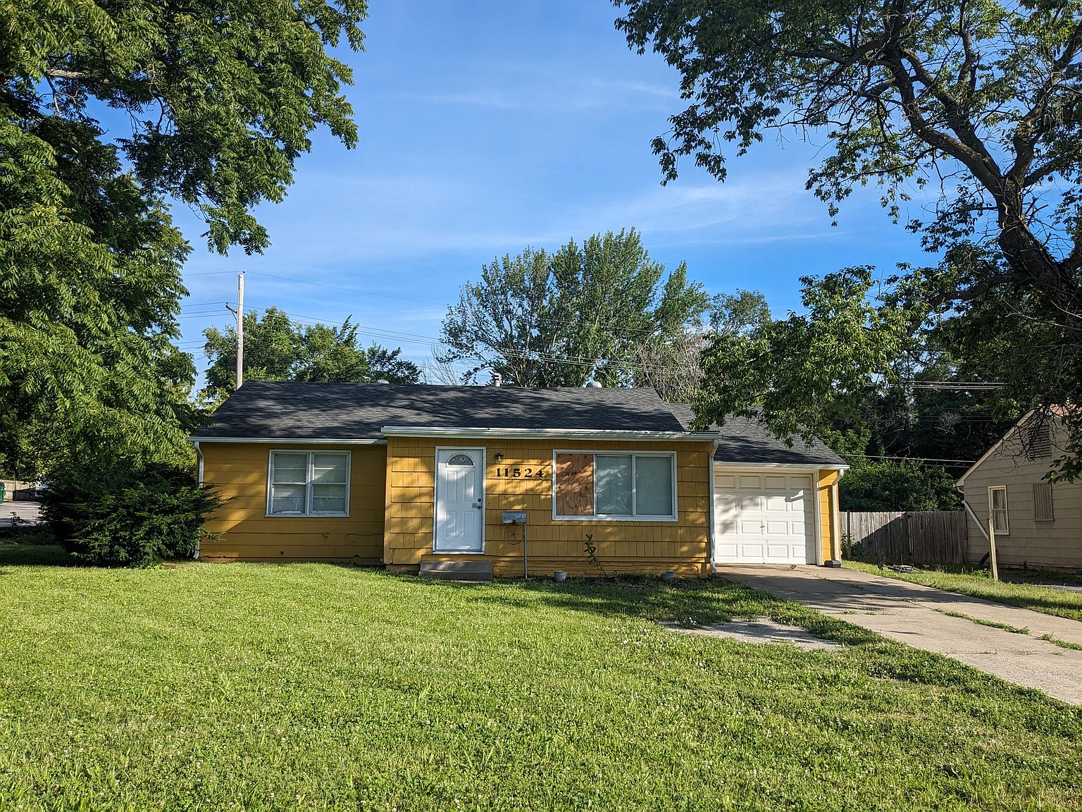 11524 Blue Ridge Blvd, Kansas City, MO 64134 | Zillow