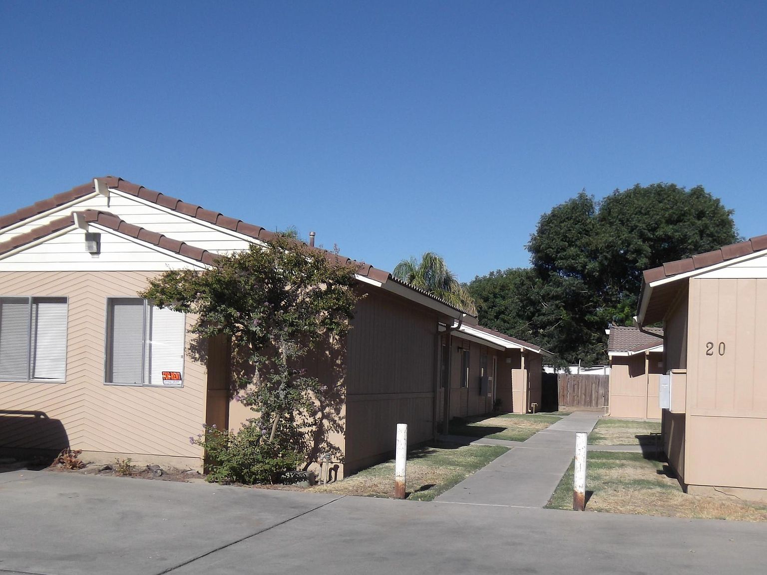 20 N Lemoore Ave APT C, Lemoore, CA 93245 | Zillow