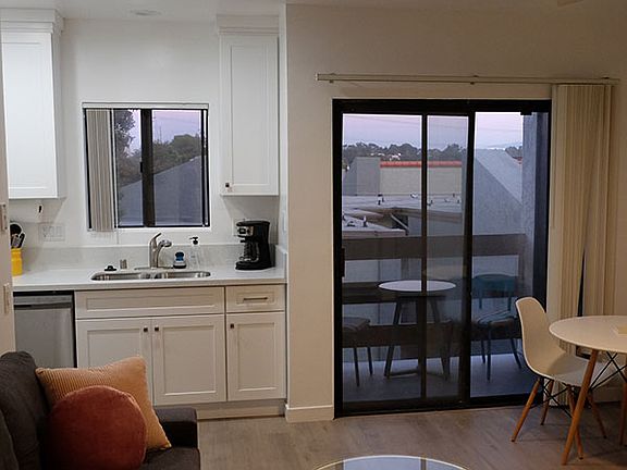 3275 C St # Updated 1 bedroom, San Diego, CA 92102 | Zillow