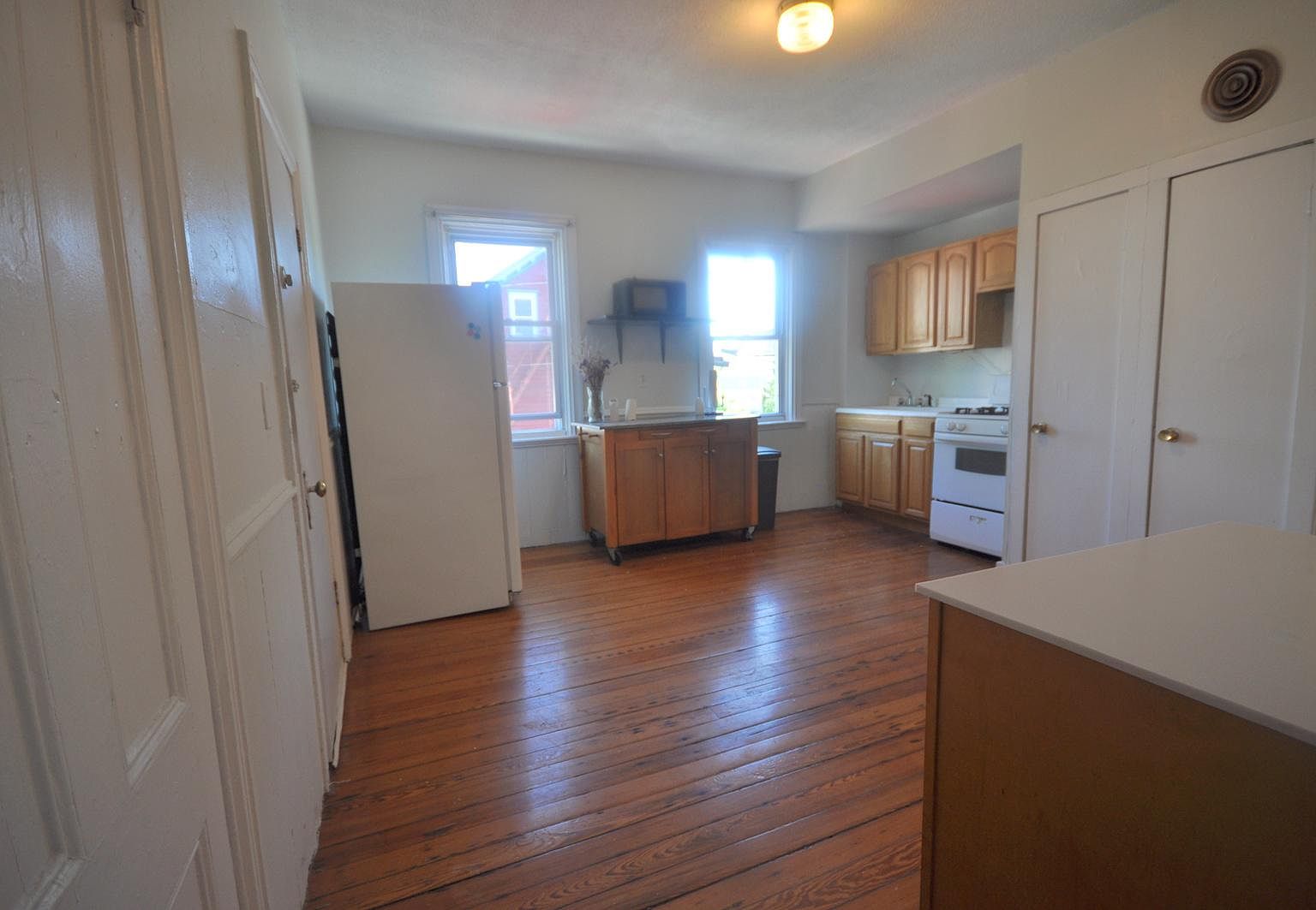 175 Ives St #2, Providence, RI 02906 | Zillow