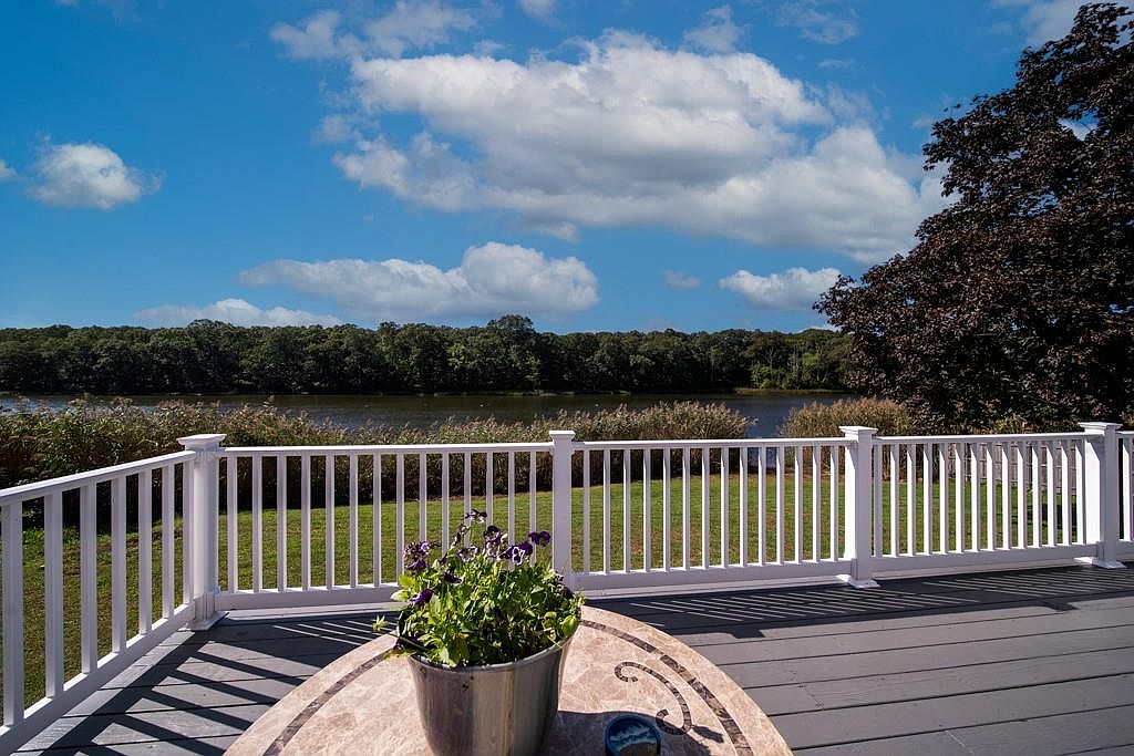 229 Reynolds Ave, Warwick, RI 02889 | MLS #1343673 | Zillow