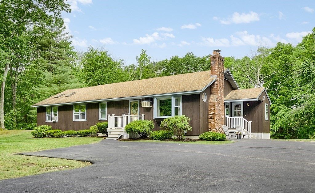 1731 Wachusett St, Jefferson, MA 01522 | Zillow