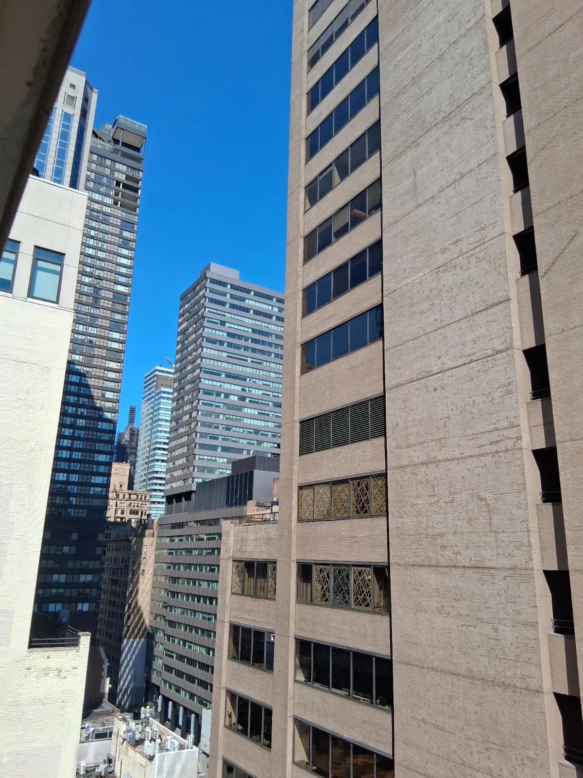 153 East 57th Street #17K in Sutton Place, Manhattan | StreetEasy