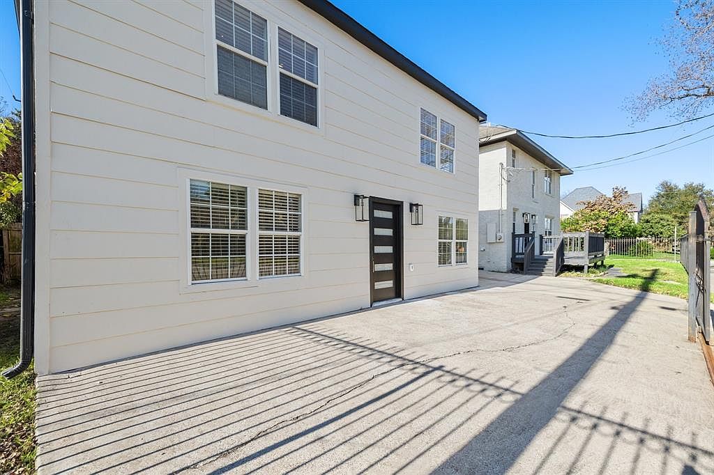 2520 Barbee St #B, Houston, TX 77004 | Zillow