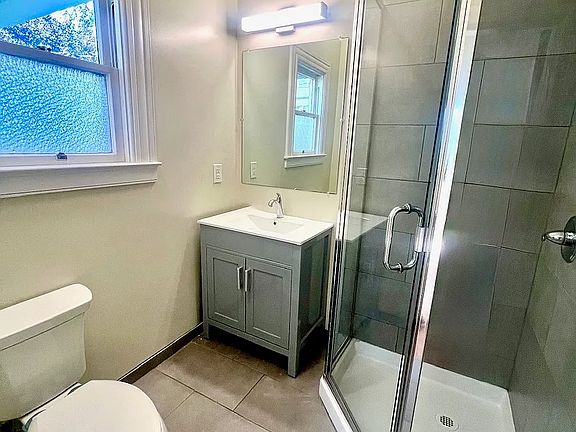 122 Tiffany Ave, San Francisco, CA 94110 | Zillow