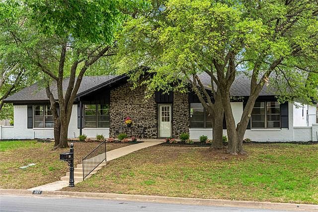 201 Cooper Dr, Hurst, TX 76053 | Zillow