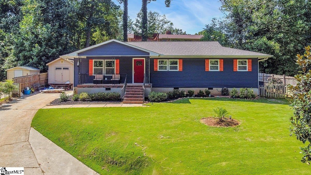 53 E Castle Dr, Greenville, SC 29605 | Zillow