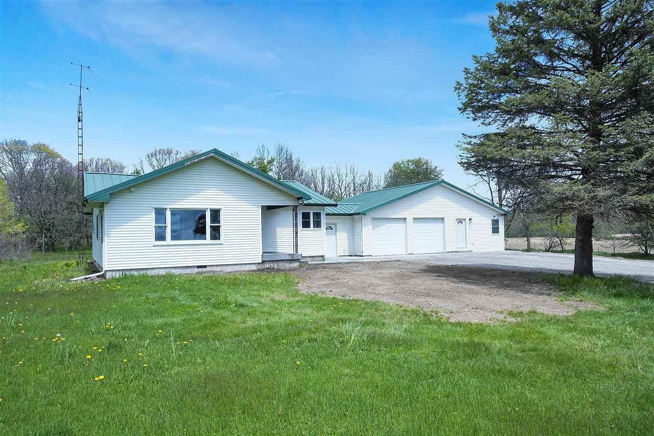 19900 Lewis Rd, Cement City, MI 49233 | Zillow