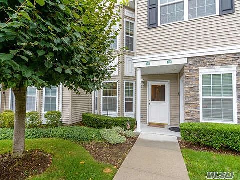 112 Spring Dr, East Meadow, NY 11554 | Zillow