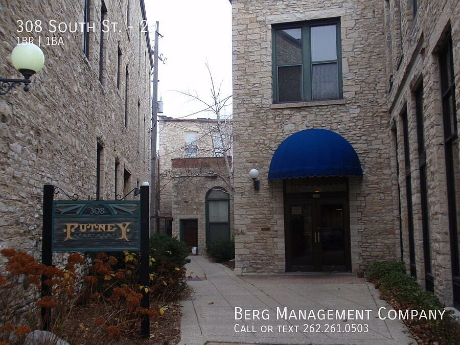 308 South St APT 204, Waukesha, WI 53186 | Zillow