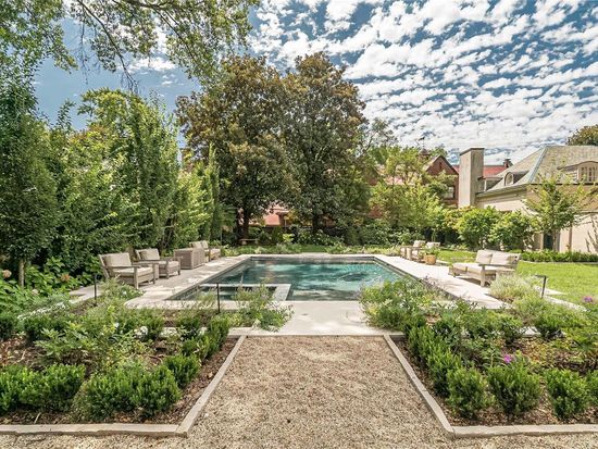 22 Portland Pl, Saint Louis, MO 63108 | Zillow