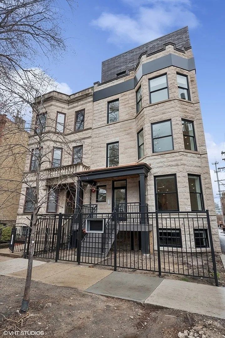 3615 N Wilton Ave APT 2, Chicago, IL 60613 | Zillow