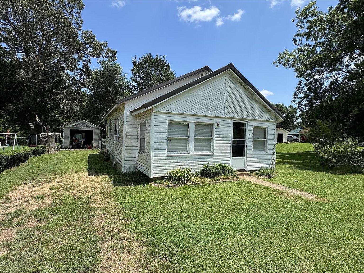 208 N Horton St, Naylor, MO 63953 | MLS #24045656 | Zillow