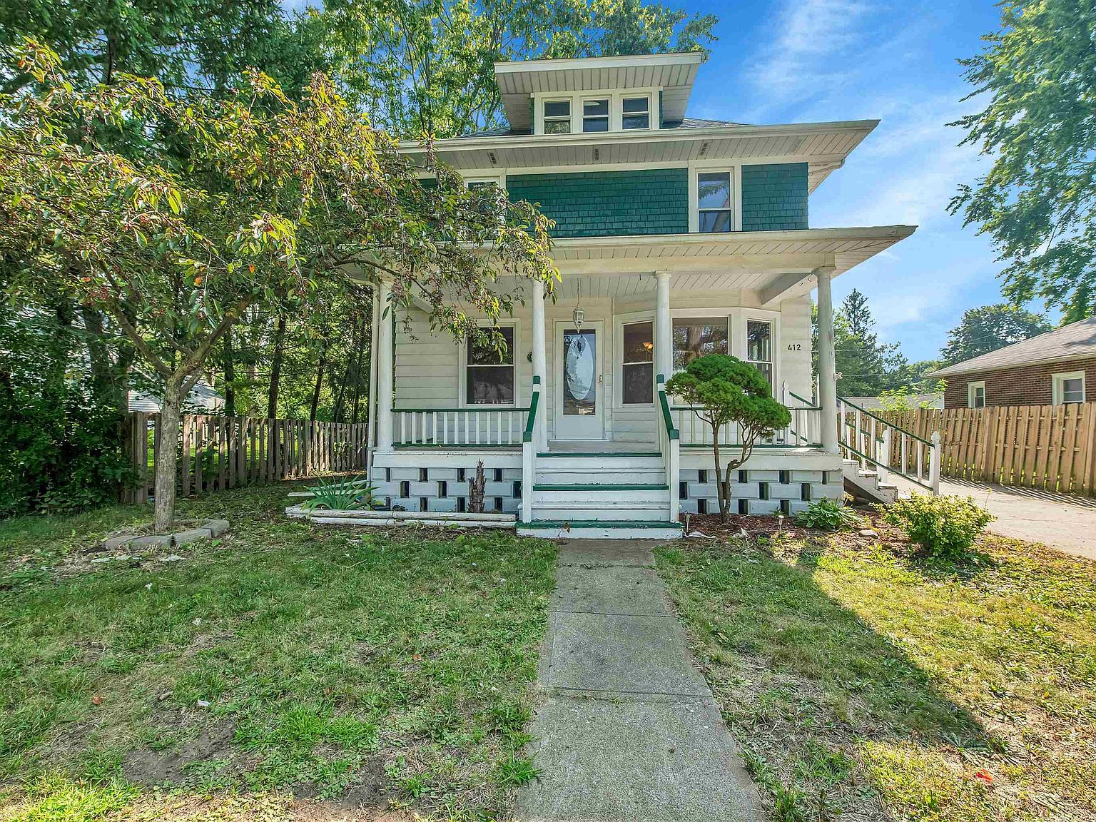 412 S Main St, Capac, MI 48014 | Zillow