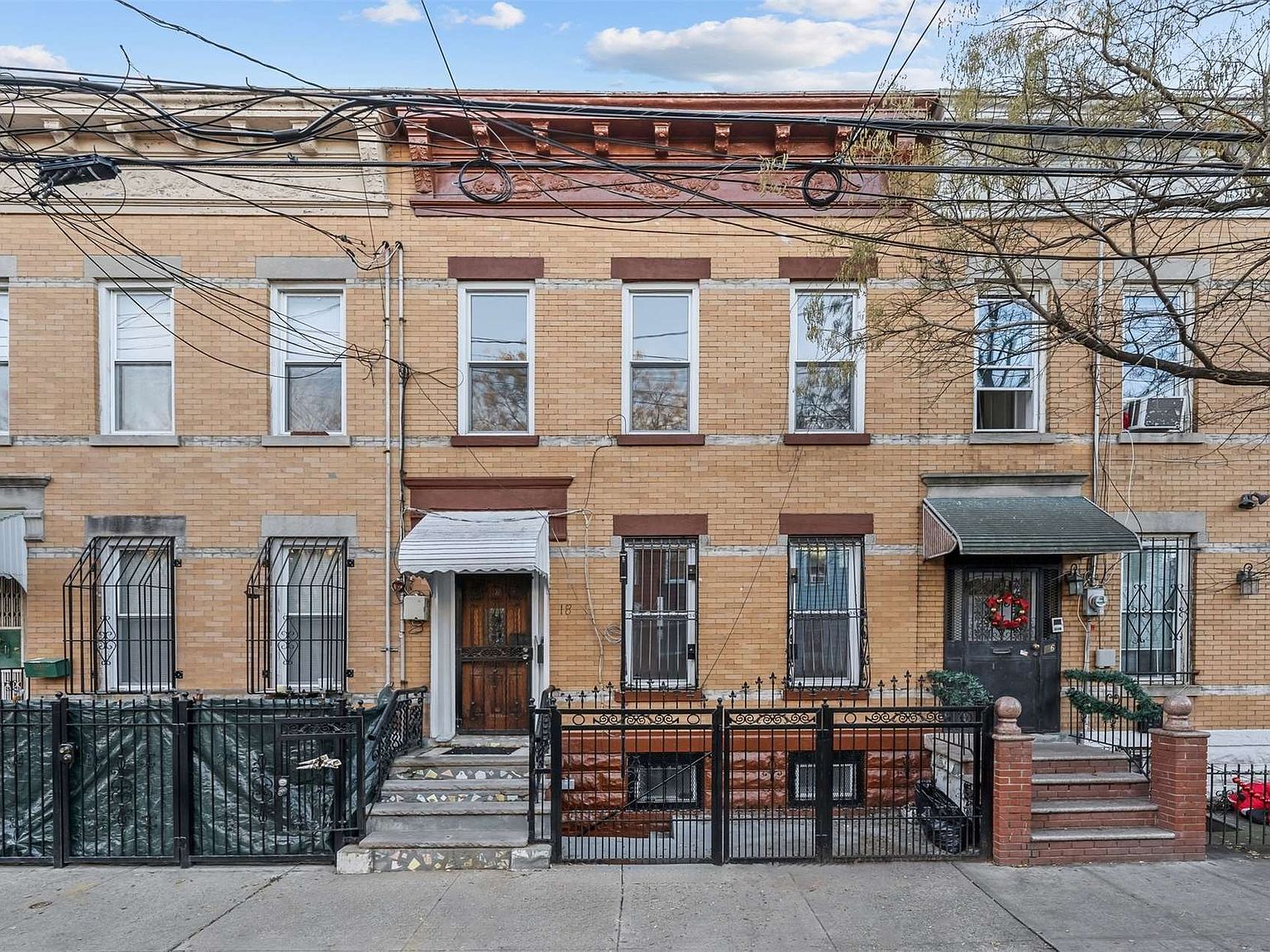 18 Pine Street, Brooklyn, NY 11208 | Zillow