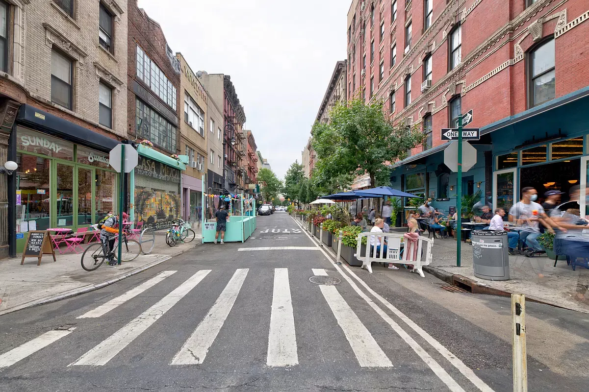 252 Broome Street #1 in Lower East Side, Manhattan | StreetEasy