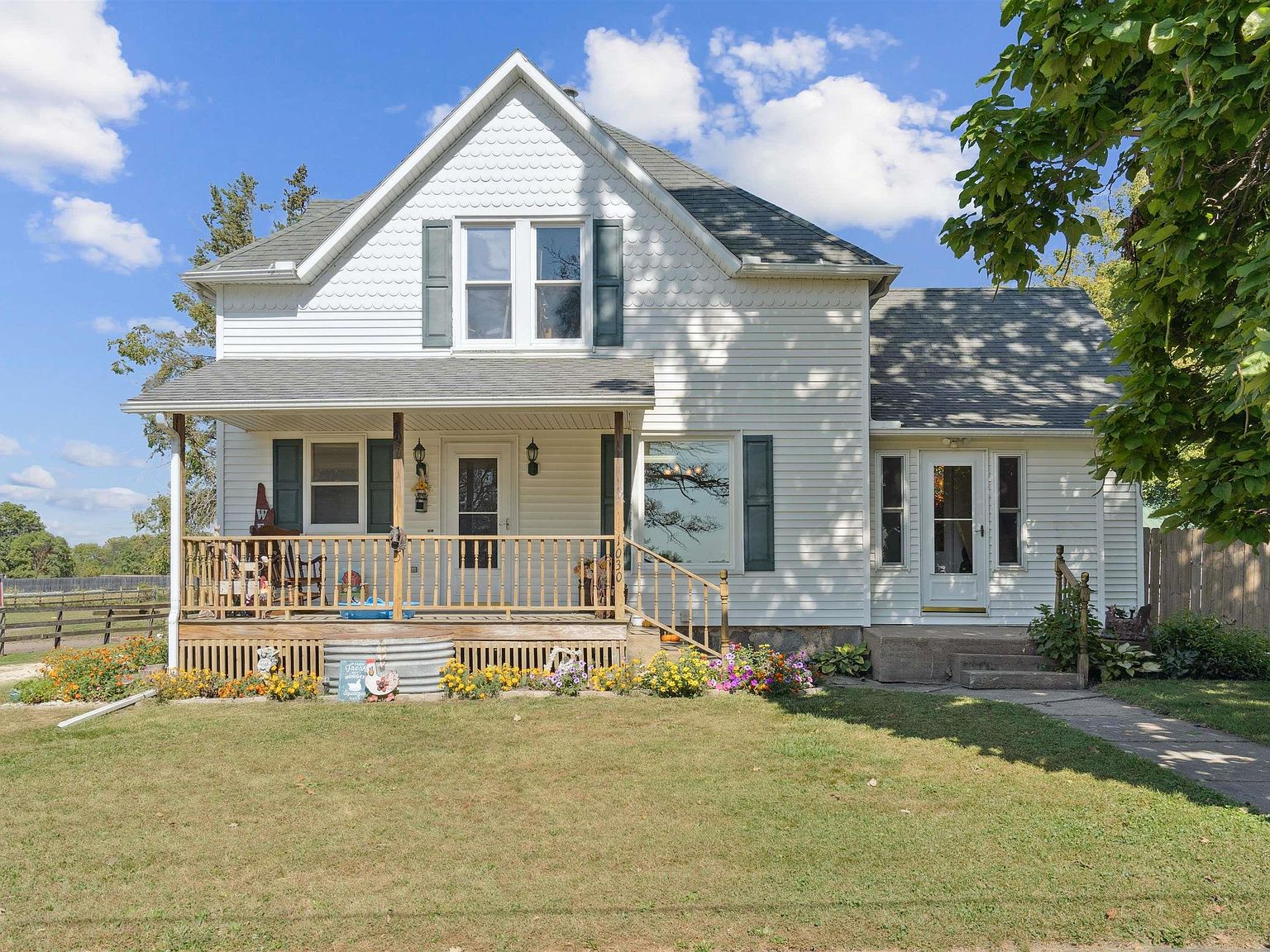 1030 Oak St, Lamont, IA 50650 | Zillow