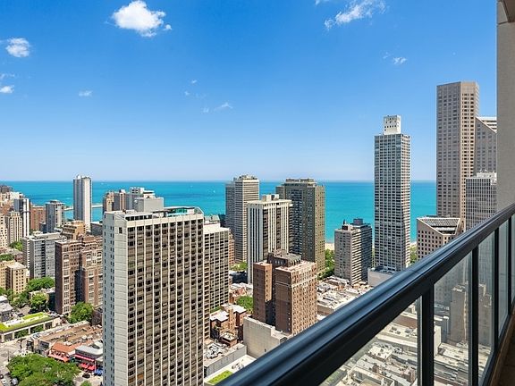 9 W Walton #3500, Walton, IL 60610 | MLS #11608214 | Zillow