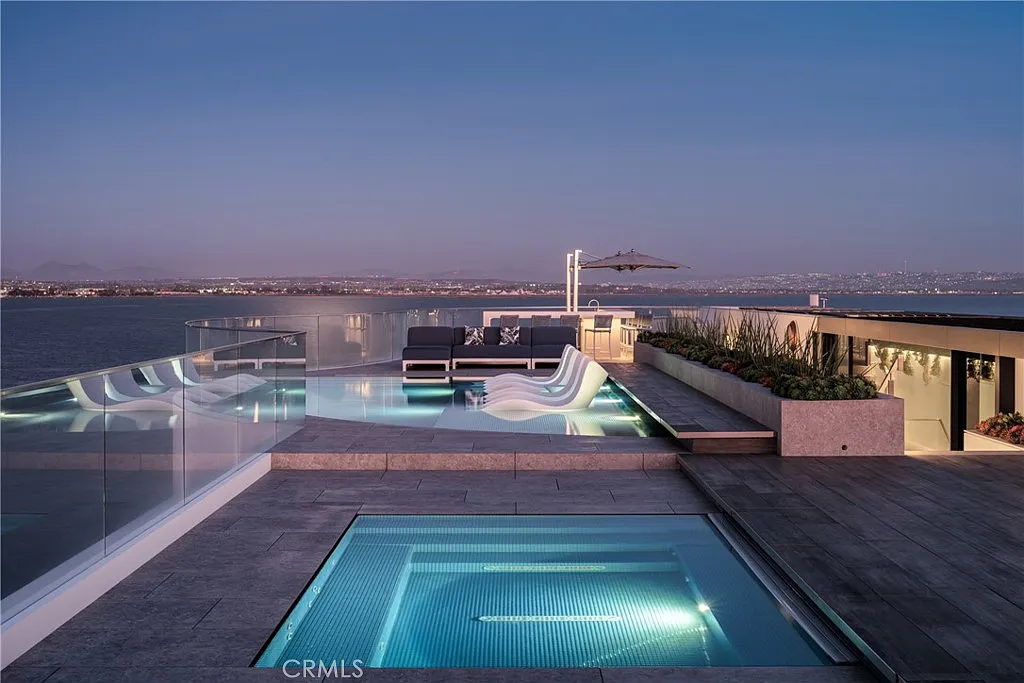 320' of Private Bayfront! 3,600 Sq. Ft. Rooftop Deck! $43 Million in ...