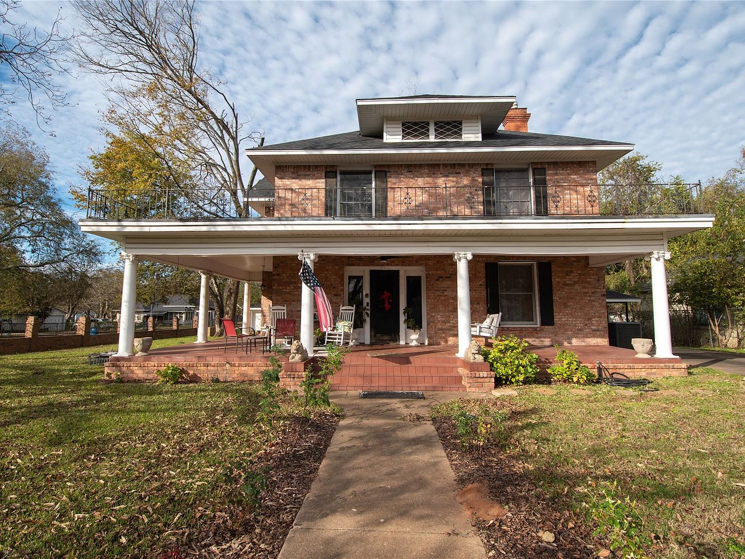 284 S Main St, Rusk, TX 75785 | MLS #50047459 | Zillow