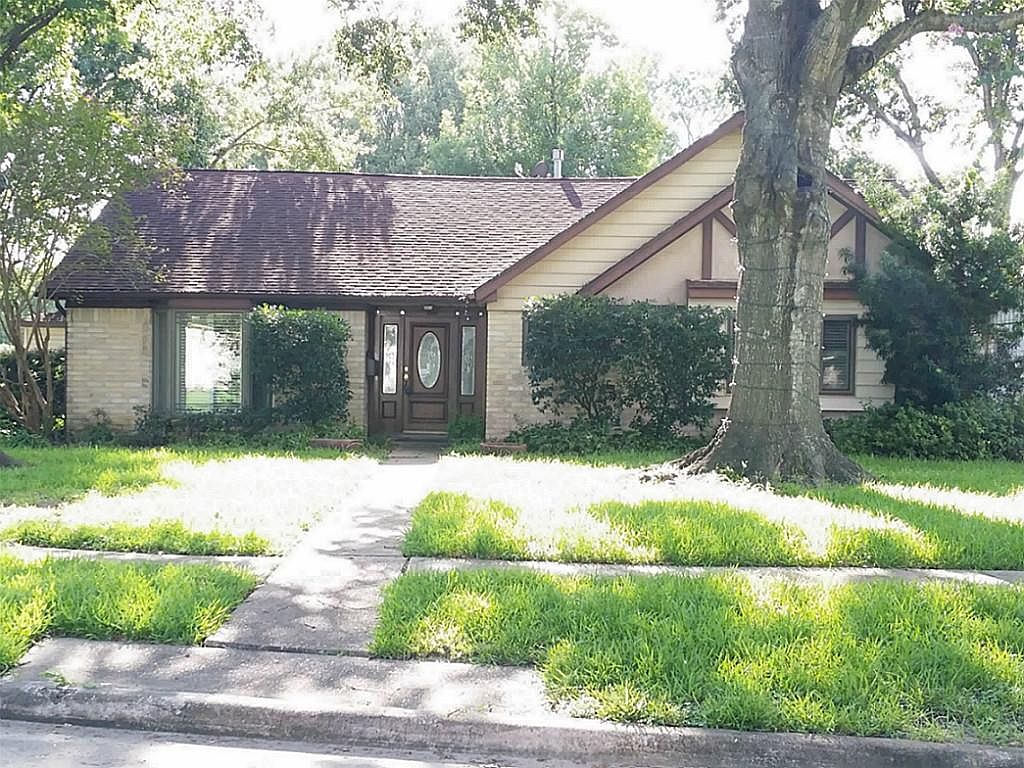 7718 Lacy Hill Dr, Houston, TX 77036 | Zillow
