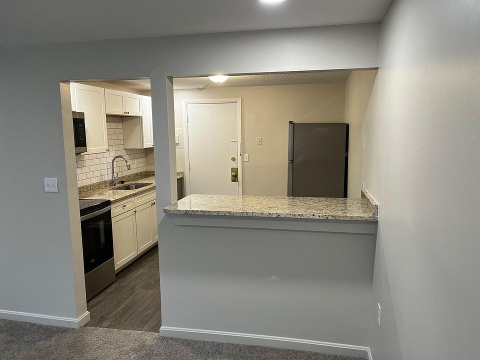 6 Dyer Ct APT A2, Danvers, MA 01923 | Zillow