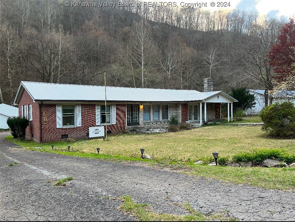 2078 Route 52, Gilbert, WV 25621 | MLS #276438 | Zillow