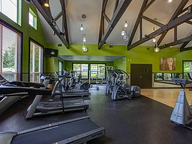 Commons at Verandas in Tanasbourne Apartments - 2501 NE Overlook Dr ...