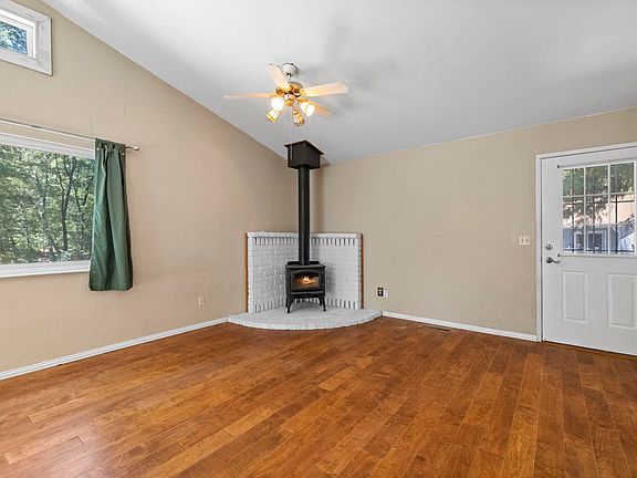 22462 E Rhine River Dr, Sonora, CA 95370 | MLS #20231122 | Zillow