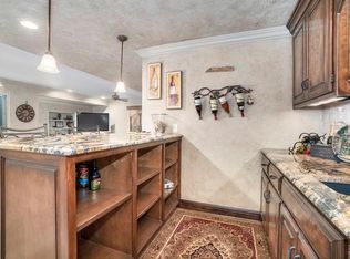 9205 Falcon Ridge Dr, Lenexa, KS 66220 | MLS #2243647 | Zillow