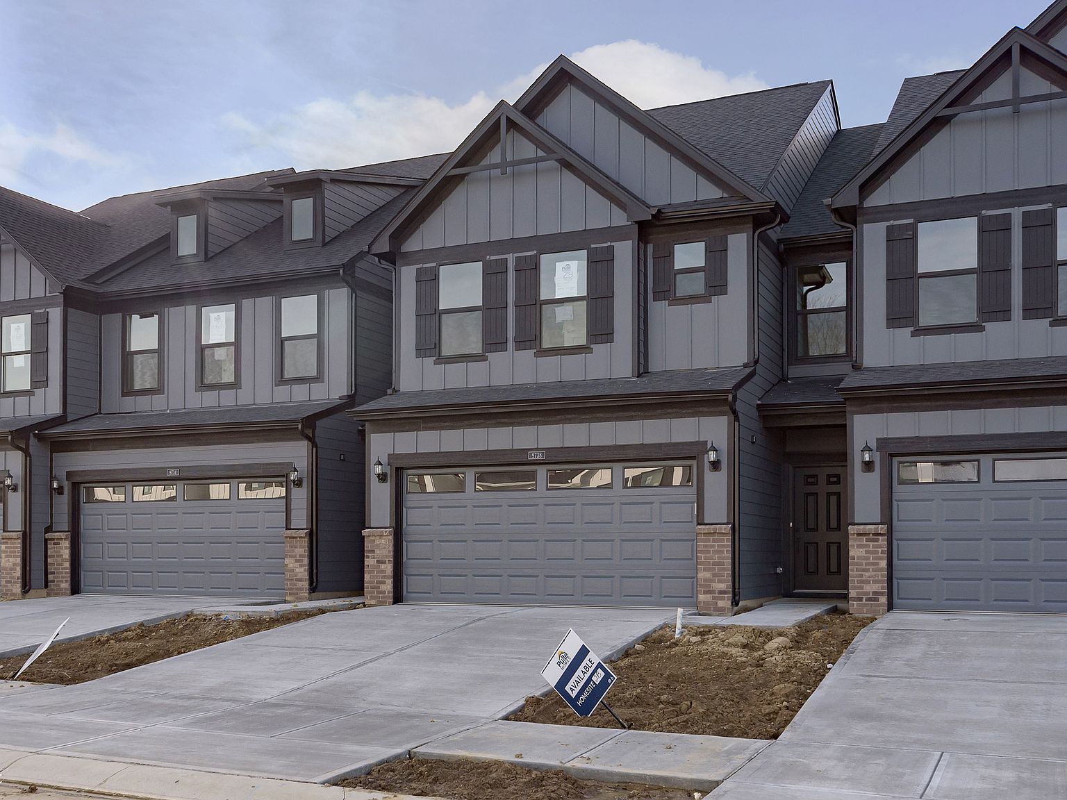 9738 Behner Dr, Indianapolis, IN 46250 | Zillow