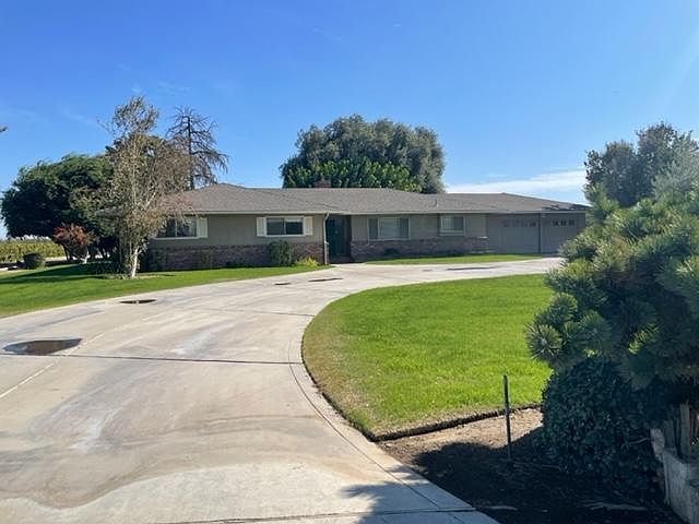 760 N Howard Ave, Kerman, CA 93630 | Zillow