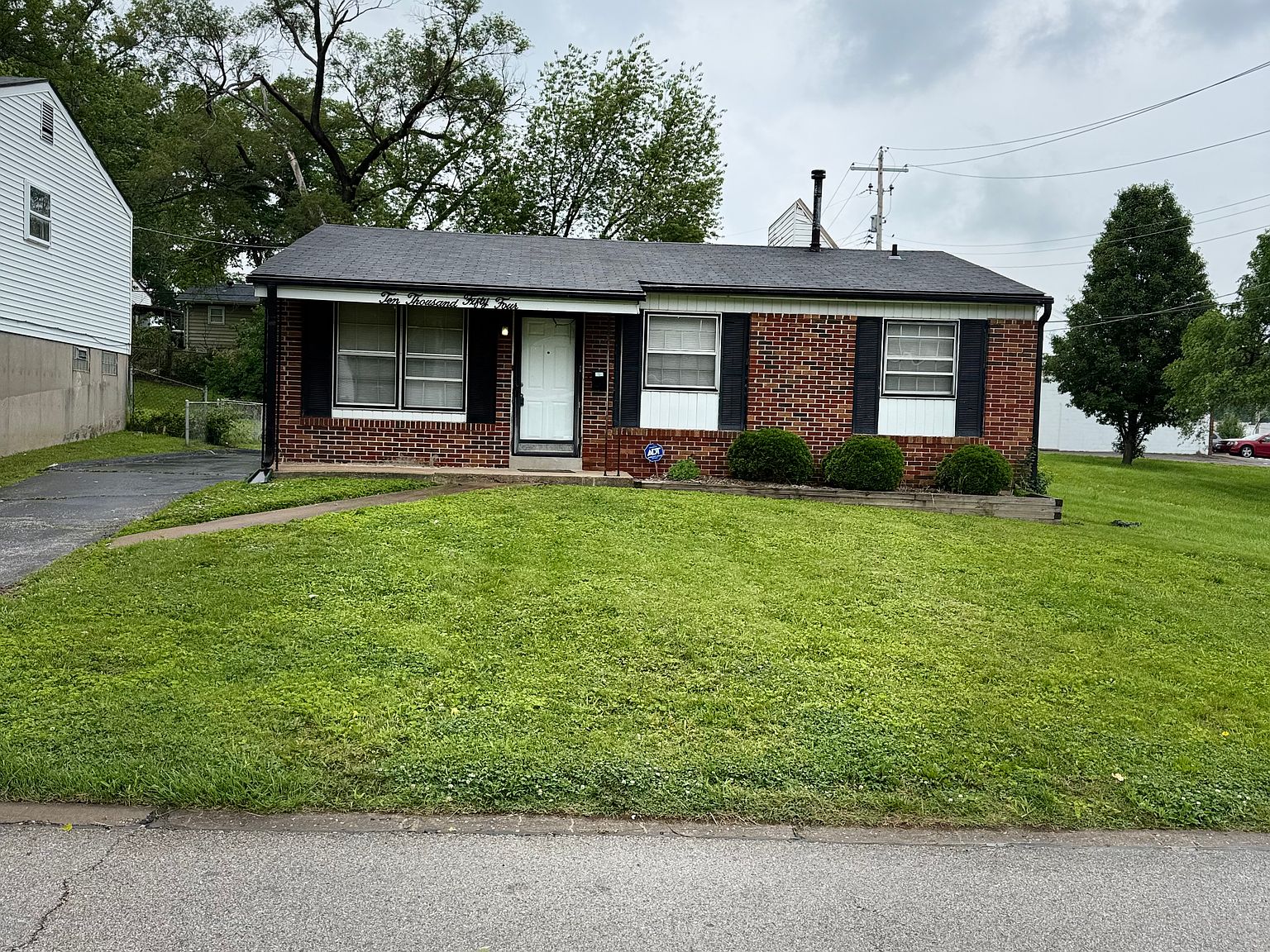 10054 Prince Dr, Saint Louis, MO 63136 | Zillow