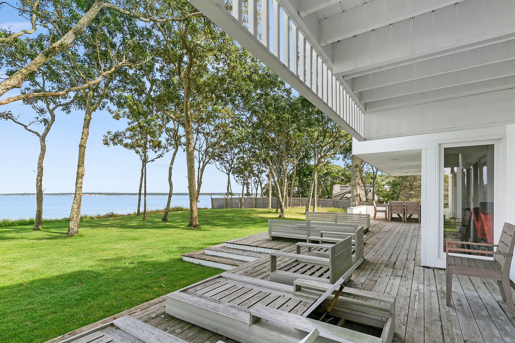 32 Hedges Banks in East Hampton | Out East