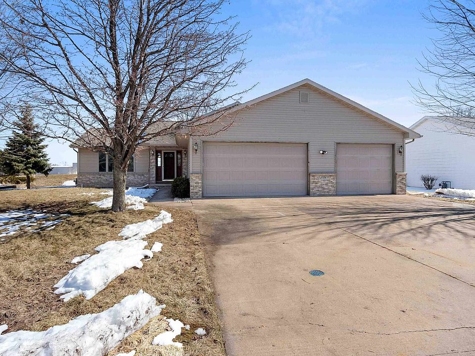 1028 Calypso Dr, Winneconne, WI 54986 | Zillow