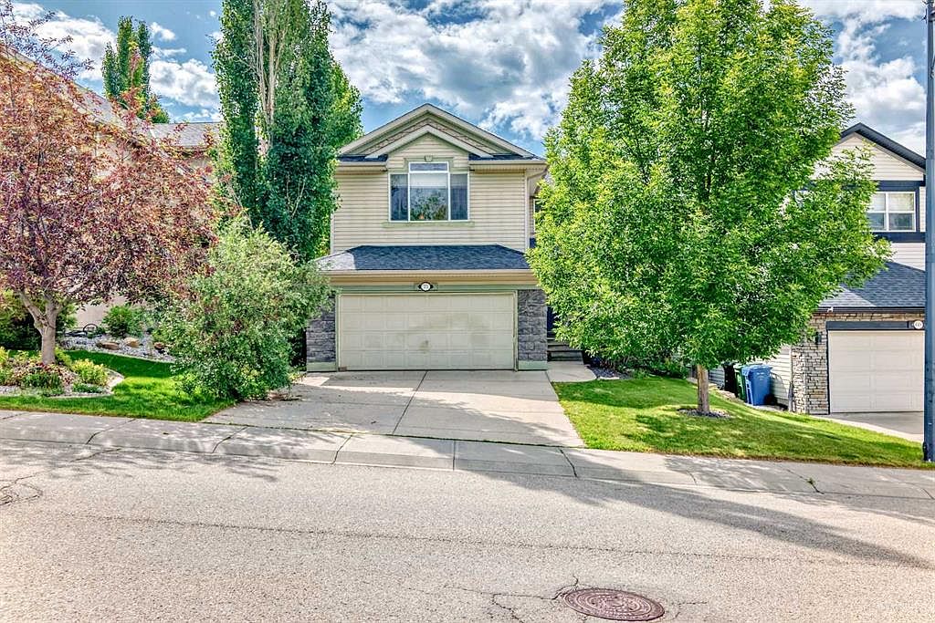 73 E Crestmont Dr SW, Calgary, AB T3B 5Z6 | MLS #A2234921 | Zillow