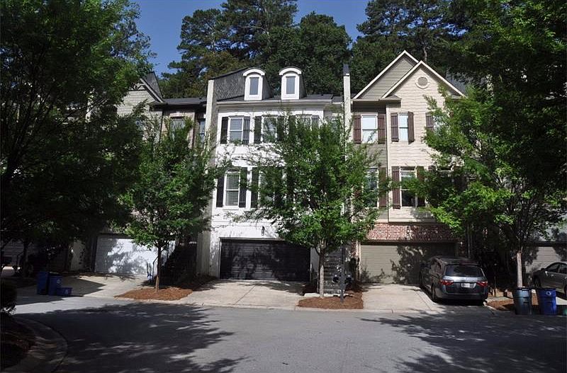 21 Oakhurst Common Dr, Decatur, GA 30030 | Zillow