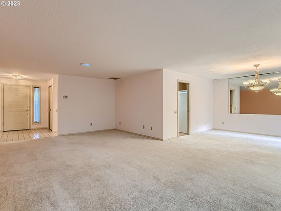 15250 NE Knott St, Portland, OR 97230 | MLS #23378763 | Zillow