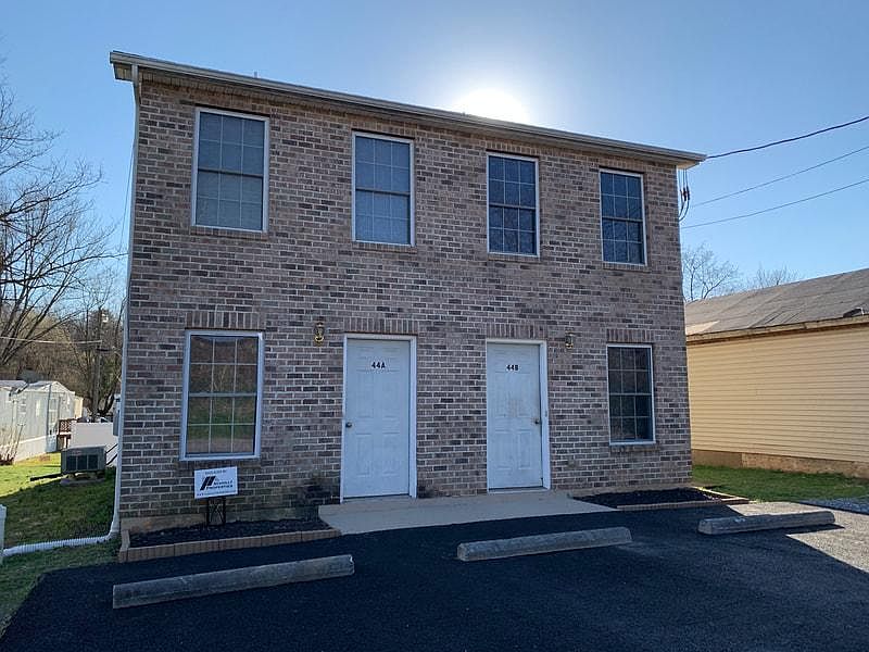 44 Middle Spring Ave, Shippensburg, PA 17257 | Zillow