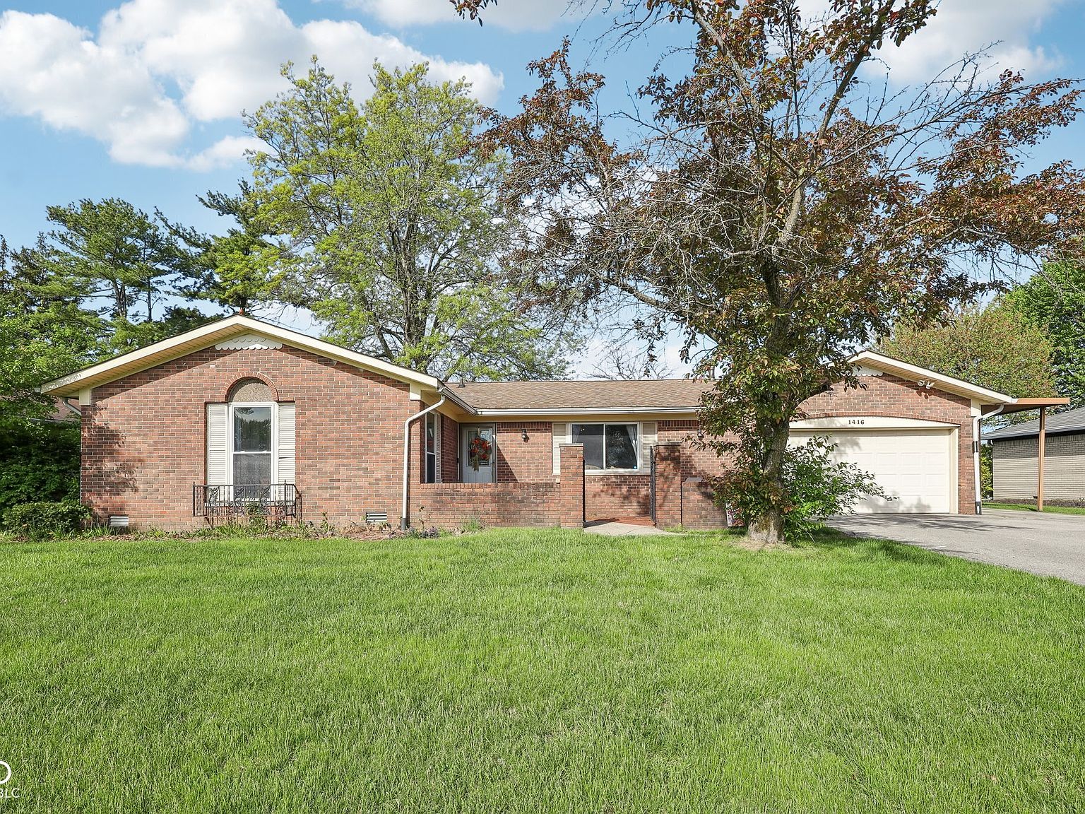 1416 Wellington Ave, Indianapolis, IN 46219 | Zillow