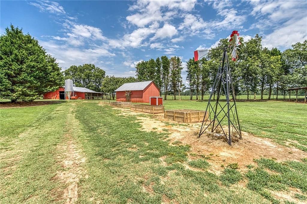 900A Amber Stapp Studdard Rd, Social Circle, GA 30025 | Zillow