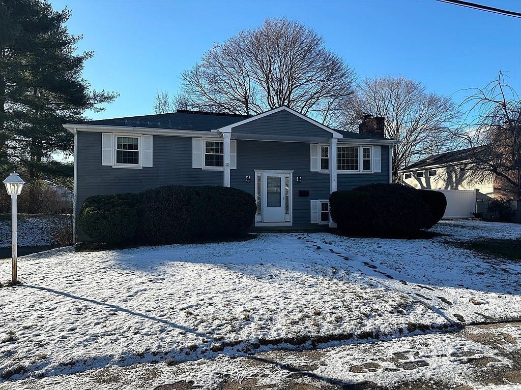 32 Mohawk Path, Bellingham, MA 02019 | Zillow