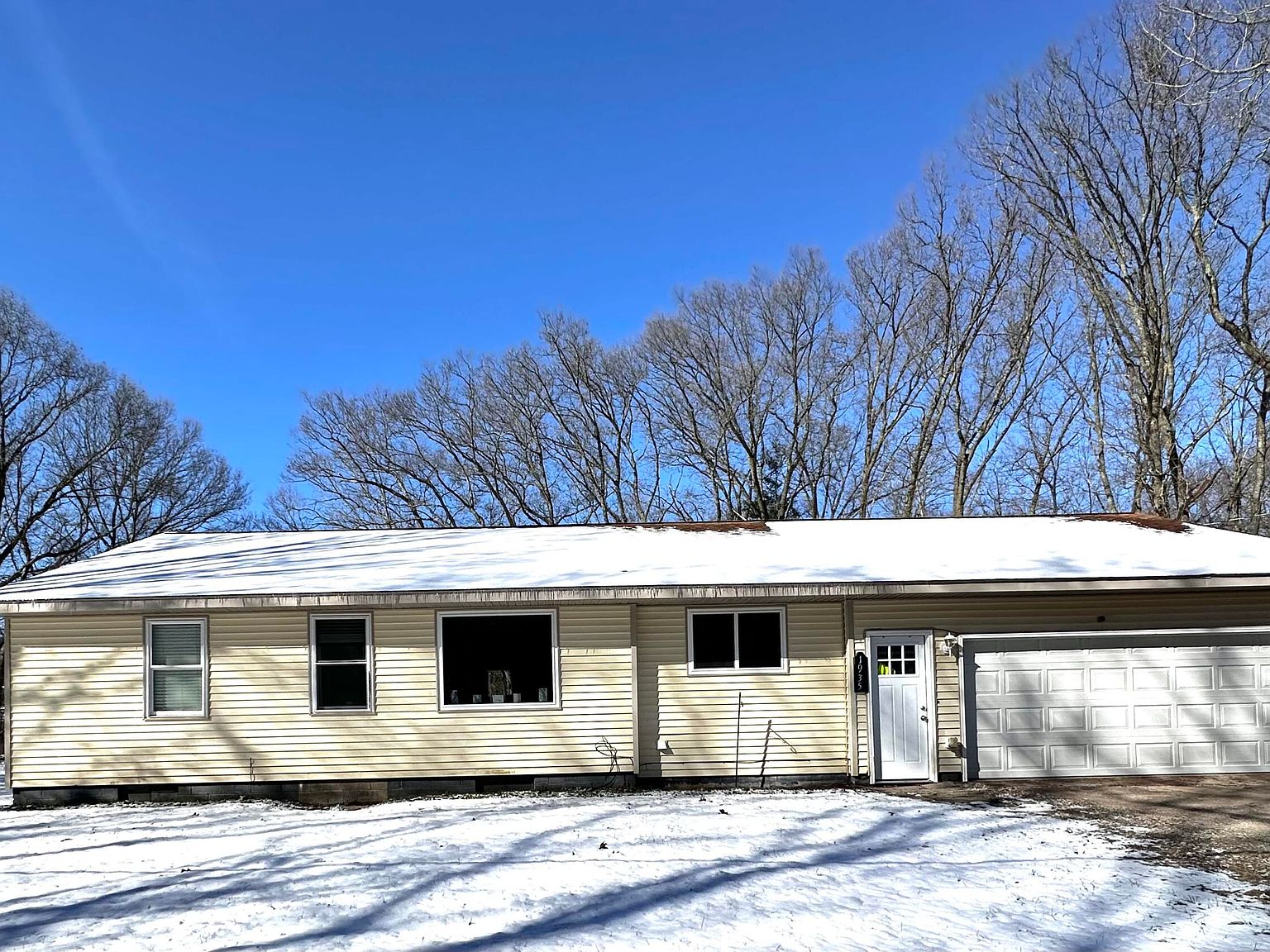 1935 Paul St, Muskegon, MI 49445 | MLS #24009959 | Zillow
